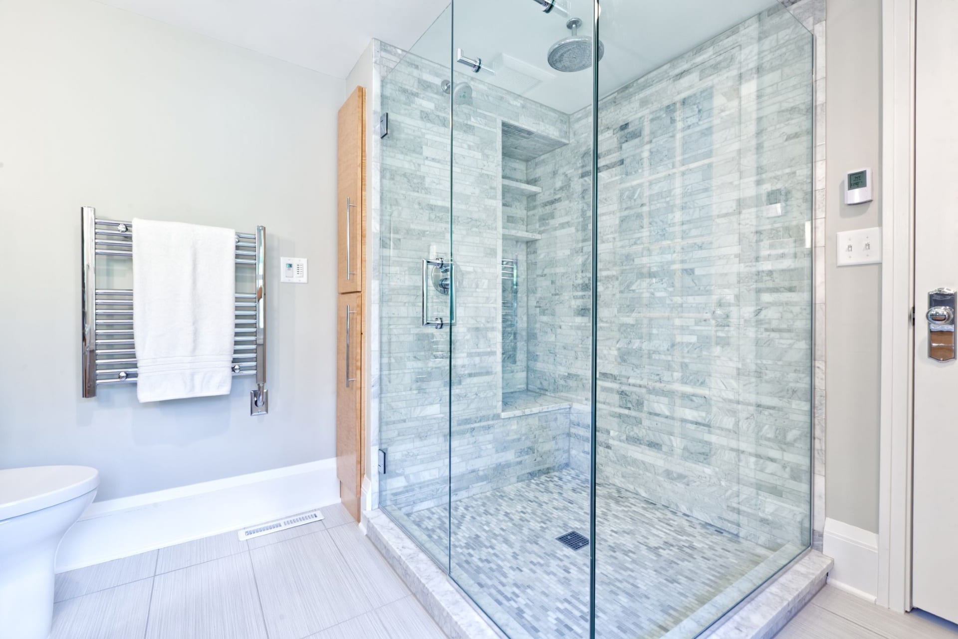 Custom Frameless Glass in Dallas TX | Seamless Shower Doors