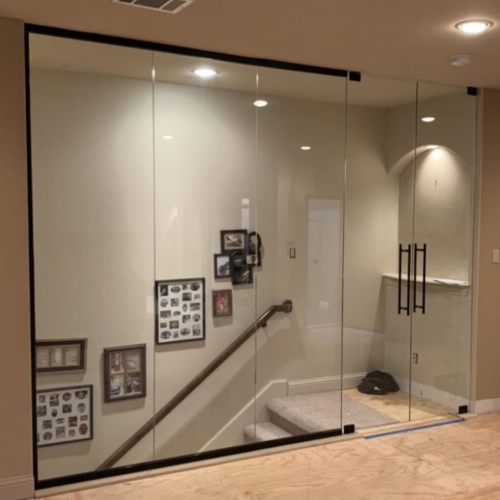 Custom Frameless Glass in Dallas TX | Seamless Shower Doors